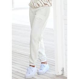 Lascana Sweathose Loungehose mit seitlichen Taschen und Logostickerei, Loungewear creme 36/38 - N-Gr N-Gr 36/38 Sweathose mit Logodruck