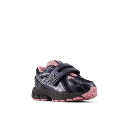 New Balance Sneakers boy Black size 20