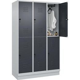 C+P Doppelstock-Spind Classic PLUS, 3 Abteile, lichtgrau / grau, HxB 1950 x 1200 mm, mit Bodensockel, Drehriegel