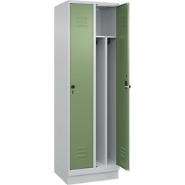 C+P Schwarz-Weiß-Spind Classic PLUS, schmal, 2 Abteile, Trennwand verkürzt, lichtgrau / resedagrün, B 600 mm, mit Bodensockel, Drehriegel, Trennwand mittig