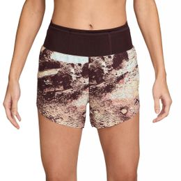 Nike Trail Dri-FIT Mid-Rise 4 Inch Brief-Lined Shorts Damen