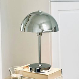 Dyberg Larsen Akku-LED-Tischlampe Stockholm, chrom