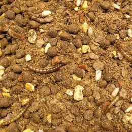 Supravit Igelfutter mit Insekten - Artgerechtes Igel Futter mit Mehlwürmer, Krebstiere, Früchte & Gemüse - Abgestimmt auf die speziellen Ernährungsbedürfnisse 25 kg