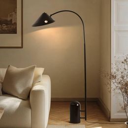 LUCANDE Stehleuchte Alviero, 157 cm, schwarz, Metall, Marmor
