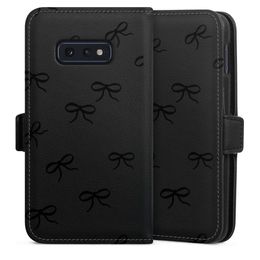 DeinDesign Galaxy S10e Handy Klapphülle Handyhülle aus Kunst Leder schwarz Flip Case Bow Muster Motiv Ohne Hintergrund Transparent Schleifen Sideflip mit Lasche