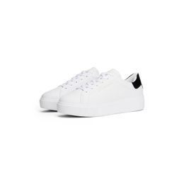 Tommy Hilfiger Plateausneaker »CHIC PLATFORM CUPSOLE PATENT«, Halbschuh, Schnürschuh mit glänzendem Kontrastbesatz an der Ferse weiß 36 36 Schnürer...