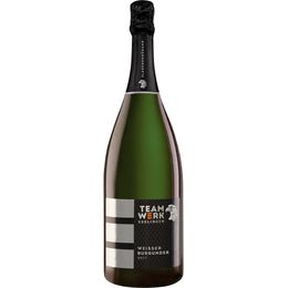 Teamwerk Esslingen Weisser Burgunder Magnum brut 1,5 L Wei&szlig;burgunder 2022 Brut - W&uuml;rttemberg &ndash; Perl- & Schaumwein Winzersekt