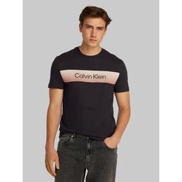 Calvin Klein T-Shirt &raquo;LINEAR OMBRE CHEST LOGO T-SHIRT&laquo; mit Ombr&eacute;-Logo-Druck Black L L T-Shirt von Calvin Klein