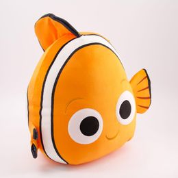 Orangefarbenes Kuscheltiere im Nemo-Design