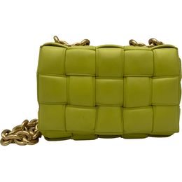 Bottega Veneta Crossbody Bags - Bottega Veneta Padded Cassette Chain - Lemongrass - Gr. unisize - in Grün - für Damen