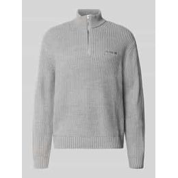 Review Strickpullover mit Stehkragen und Reißverschluss