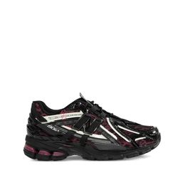New Balance Low-Top Sneaker - Dynamic Design Sneakers With Burgundy Accents - Gr. 6 - in Schwarz - f&uuml;r Damen