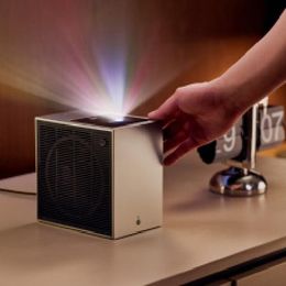 LG CineBeam S Mini Ultrakurzdistanz 4KProjektor mit Dolby Atmos PU615U