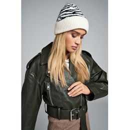 Only Mütze in Weiß/ Schwarz - 66% | Damen-muetzen-caps