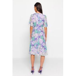 Trendyol Kleid in Flieder/ T&uuml;rkis - 54% | Gr&ouml;&szlig;e 38 | Damen-kleider