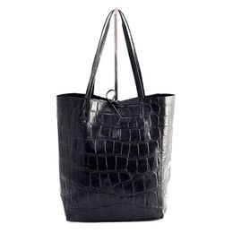 Marlon Leder-Shopper in Schwarz - (B)37 x (H)40 x (T)12 cm - 75% | Damen-taschen
