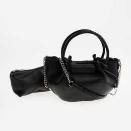 Schwarze Schultertasche mit Geldbörse