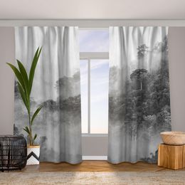 Vorhang Dschungel im Nebel Schwarz-Wei&szlig; - blickdichte Gardine Wald B&auml;ume Botanik Tropical Natur Schwarz-Wei&szlig; Wohnzimmer Schlafzimmer K&uuml;che Bad