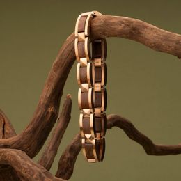 Einzigartiges Herren Armband Rhapsodie, Roségold mit Walnussholz