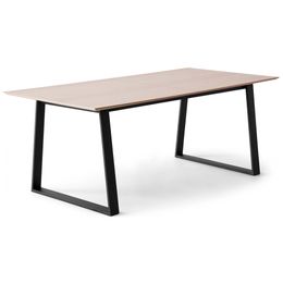 Esstisch HAMMEL FURNITURE "Meza Designtisch mit Auszugsfunktion und 2 Einlegeplatten", beige (natur, schwarz, natur), B:210cm H:73,5cm, Tischplatte: Weißpigmentiertes, matt lackiertes Eichenfurnier (natürliche MDF-Kante). Gestell: Pulverbeschichtetes schwarzes Metall, RAL9005 matt., Tische, rechteckige Tischplatte MDF, Trapez Metallgestell