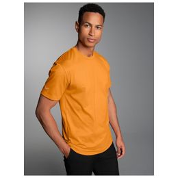 T-Shirt TRIGEMA "TRIGEMA T-Shirt aus 100% Biobaumwolle", Herren, Gr. M, curry, c2c, 100% Baumwolle (Bio-Baumwolle kbA), Shirts