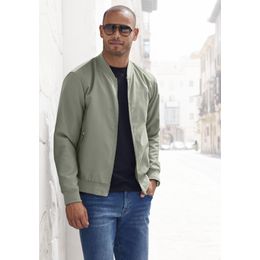 Bomberjacke John Devin "/ Blouson mit Rippkragen", Herren, Gr. S (44/46), grün (khaki), Web, Obermaterial: 100% Polyester. Futter: 100% Polyester, unifarben, regular fit hüftlang, Rundhals, 2-Naht-Ärmel Rippbündchen, Jacken, Pilotenjacke / Übergangsjacke mit Innentasche, regular fit