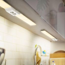 Osram LED-Unterbaulampe Socket weiß 3.000 K DIM Steckdosen