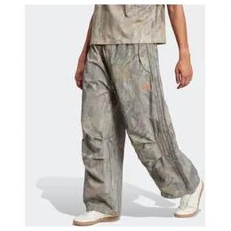 Sporthose Adidas ORIGINALS "CAMO PANT Q1", Herren, Gr. L, N-Gr, silber (aluminium), Obermaterial: 100% Polyamid, Hosen