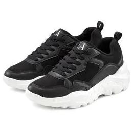 Sneaker Lascana, Damen, Gr. 38, schwarz-weiß (schwarz), Obermaterial: 50% Lederimitat, 50% Textilmaterial. Futter: 100% Textilmaterial. Decksohle: 100% Textilmaterial. Laufsohle: 100% Synthetik, Schuhe Sneaker, Halbschuh, Sportschuh, leichte Chunky Sohle, weiche Innensohle VEGAN