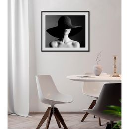 queence Bild »Lara« Bilder von Frauen Foto Frau Kunst Schwarz-Weiß 1 Stk. tlg. HD Premium Poster-Druck inkl. Holzrahmen Farbe Rahmen:...