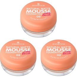 Essence Foundation »NATURAL MATTE MOUSSE FOUNDATION« mit Clean-Beauty-Textur natur 02 Gleicht kleine Unreinheiten aus und sorgt für ein...