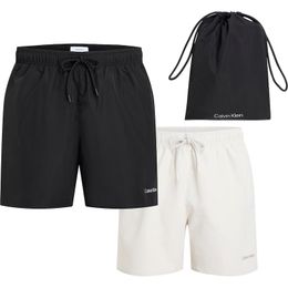 Calvin Klein Swimwear Badeshorts Packung, 2er-Pack, 2 Stk. tlg. mit Logo Black/Chalk L (52) - N-Gr N-Gr L (52) 2er-Pack Badeshorts von CALVIN KLEIN