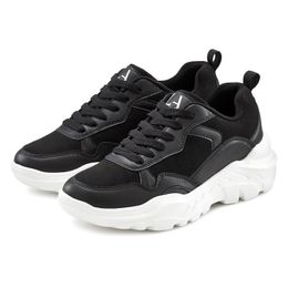 Lascana Sneaker Halbschuh, Sportschuh, leichte Chunky Sohle, weiche Innensohle VEGAN schwarz 40 40 Leichter Plateau-Absatz im modischen Chunky-Style