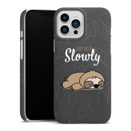 DeinDesign iPhone 13 Pro Max Handy Premium Case Smartphone Handyh&uuml;lle Schutzh&uuml;lle matt Sloth Lazy Sunday Sayings Premium Case