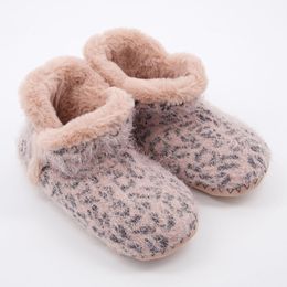 Apollo Rosafarbene High-Top Hausschuhe mit Leopardenmuster