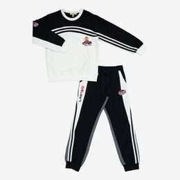 Mehrfarbiger Trainingsanzug