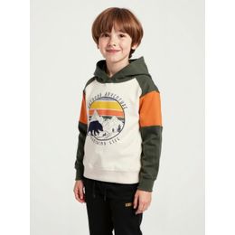 Kapuzensweatshirt Blue Seven, Jungen, Gr. 110, sanftes weiß, Sweatware, Obermaterial: 100% Baumwolle, bedruckt, colorblocking, regular fit normal, Rundhals, Rippbündchen, Sweatshirts, mit großem Adventure-Frontmotiv und im Colorblocking-Look