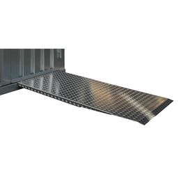 Auffahrrampe, aus rutschfestem Aluminium-Duettblech, BxT 870 x 1465 mm kaiserkraft
