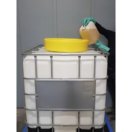 eurokraft basic PE-Trichter f&uuml;r Tankcontainer IBC/KTC, mit Sieb und Deckel, gelb