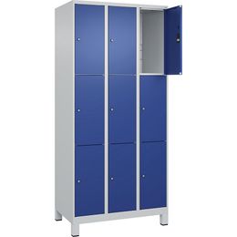 C+P 3er-Schlie&szlig;fachschrank Classic PLUS, 3 Abteile, lichtgrau / enzianblau, B 900 mm, 9 F&auml;cher, mit F&uuml;&szlig;en