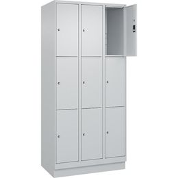 C+P 3er-Schlie&szlig;fachschrank Classic PLUS, 3 Abteile, lichtgrau, B 900 mm, 9 F&auml;cher, mit Bodensockel