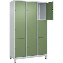 C+P 3er-Schlie&szlig;fachschrank Classic PLUS, 3 Abteile, lichtgrau / resedagr&uuml;n, B 1200 mm, 9 F&auml;cher, mit F&uuml;&szlig;en