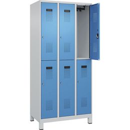 C+P Doppelstock-Spind Evolo PLUS, 3 Abteile, lichtgrau / lichtblau, B 900 mm, mit breiten F&uuml;&szlig;en, Zylinderschloss