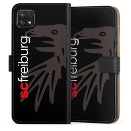 DeinDesign Galaxy A22 5G Handy Klapph&uuml;lle Handyh&uuml;lle aus Kunst Leder schwarz Flip Case Logo Sc Freiburg Official Licensed Product Sideflip mit langer Lasche