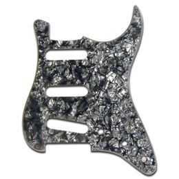 Fender 11-Hole Modern-Style Stratocaster SSS Pickguard Black Pearl