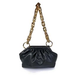 ORE10 Leder-Schultertasche in Schwarz - (B)23 x (H)15 x (T)9 cm - 80% | Damen-taschen