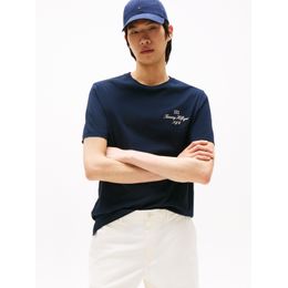 T-Shirt Tommy Hilfiger "OUTLINE FLAG SCRIPT TEE", Herren, Gr. L, blau (desert sky), Single Jersey, Obermaterial: 100% Baumwolle, regular fit, Rundhals, Shirts
