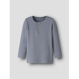 Langarmshirt name it "NMMKAB LS TOP NOOS", Jungen, Gr. 110, blau (tradewinds), Feinripp, Obermaterial: 57% Baumwolle, 38% Modal, 5% Elasthan, meliert, normal hüftbedeckend, Rundhals, abgesteppte Kante, Shirts, im Henley-Stil - mit kurzer Knopfleise am Ausschnitt
