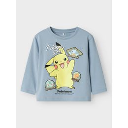 Langarmshirt name it "NMMJUMBO POKEMON NREG LS TOP BOX SKY", Jungen, Gr. 104, blau (dusty blau), Jersey, Obermaterial: 95% Baumwolle, 5% Elasthan, bedruckt, regular fit normal, Rundhals, Shirts
