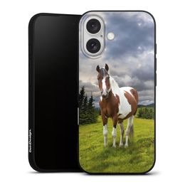 DeinDesign iPhone 16 Handy Premium Silikon H&uuml;lle Handyh&uuml;lle schwarz Case Meadow Nature Horse Silikon Premium Case
